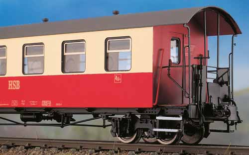 Weinert 6248 - Vierachsiger 6-Fenster-Wagen der HSB (H0m)